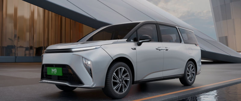 MG Cyberster: Fastest Convertible Luxury Electric Sports Car in India ...